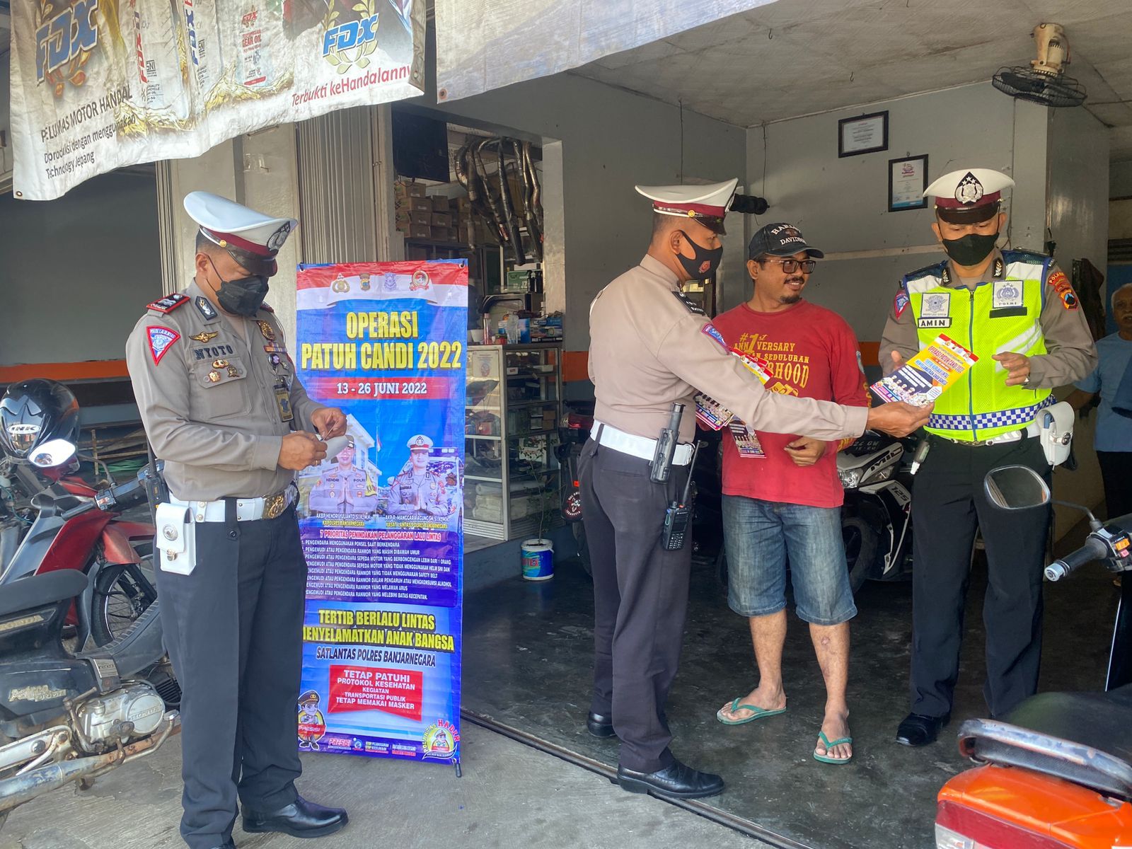 Sukseskan Operasi Patuh Candi 2022, Polres Banjarnegara Sosialisasi Tertib Lalu Lintas ...